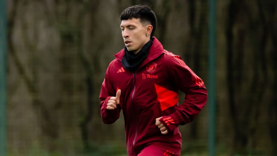 Lisandro Martínez reapareció en los entrenamientos de Manchester United ...