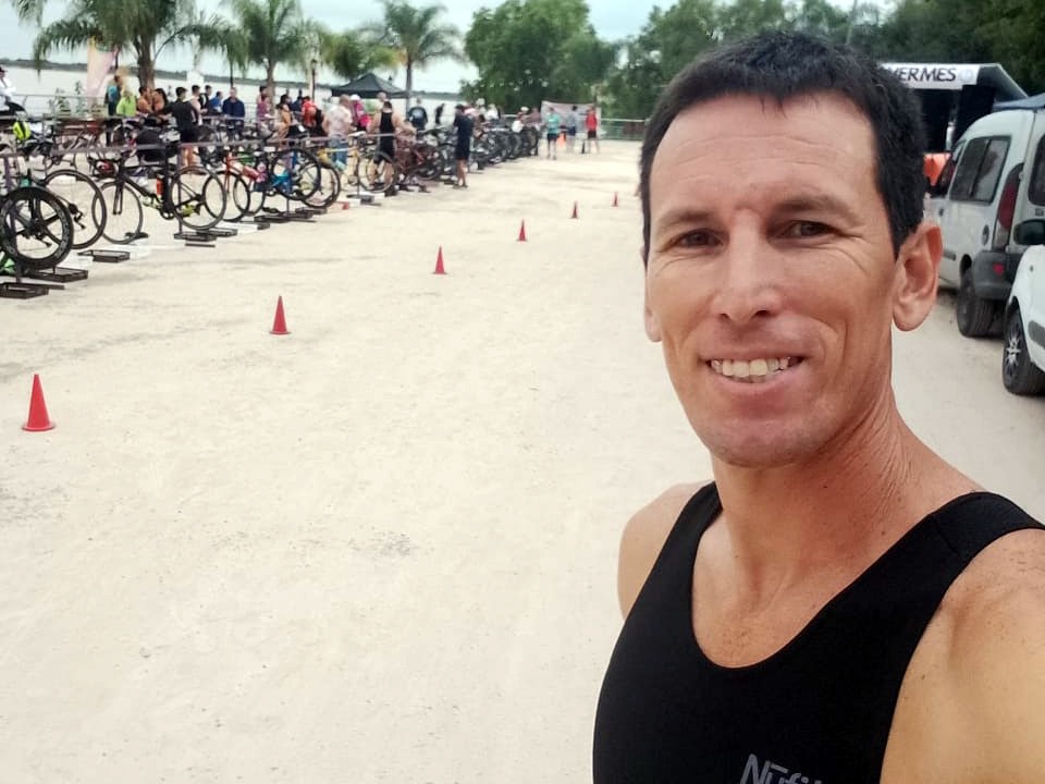José Luis Lazo, campeón en el Triatlón Santafesino