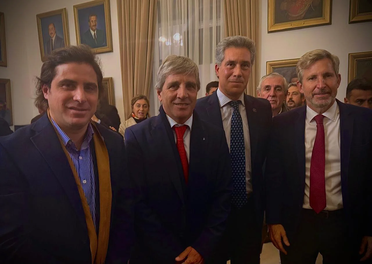 Caputo recibió a entidades productivas de Entre Ríos junto a Frigerio